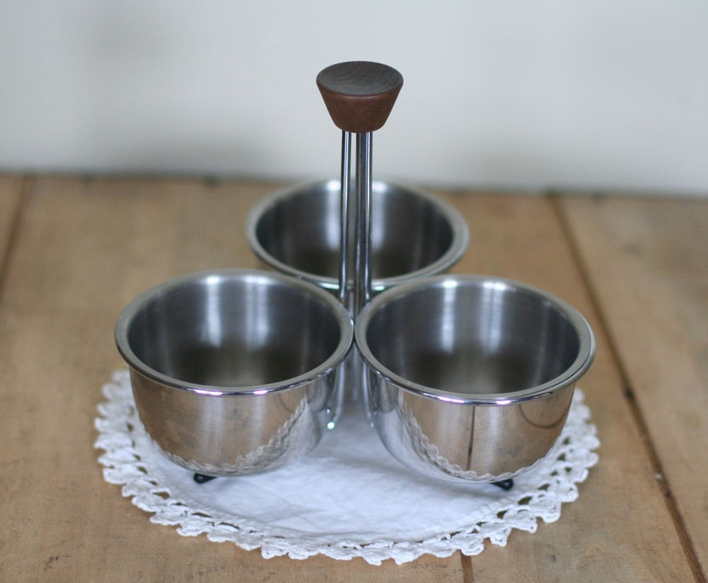 retro condiment server