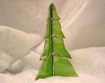 3D Stained Glass Christmas Tree - Green Wispy