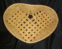 Popular items for heart shaped basket on Etsy