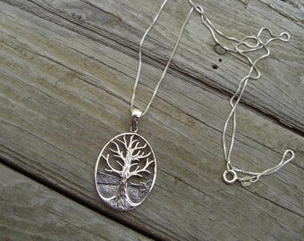 Tree necklace in sterling silver