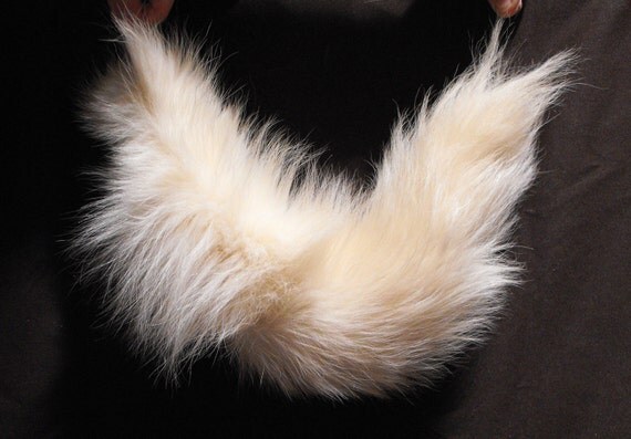 White Arctic Wolf Tail MONSTER TAIL 23 Inches