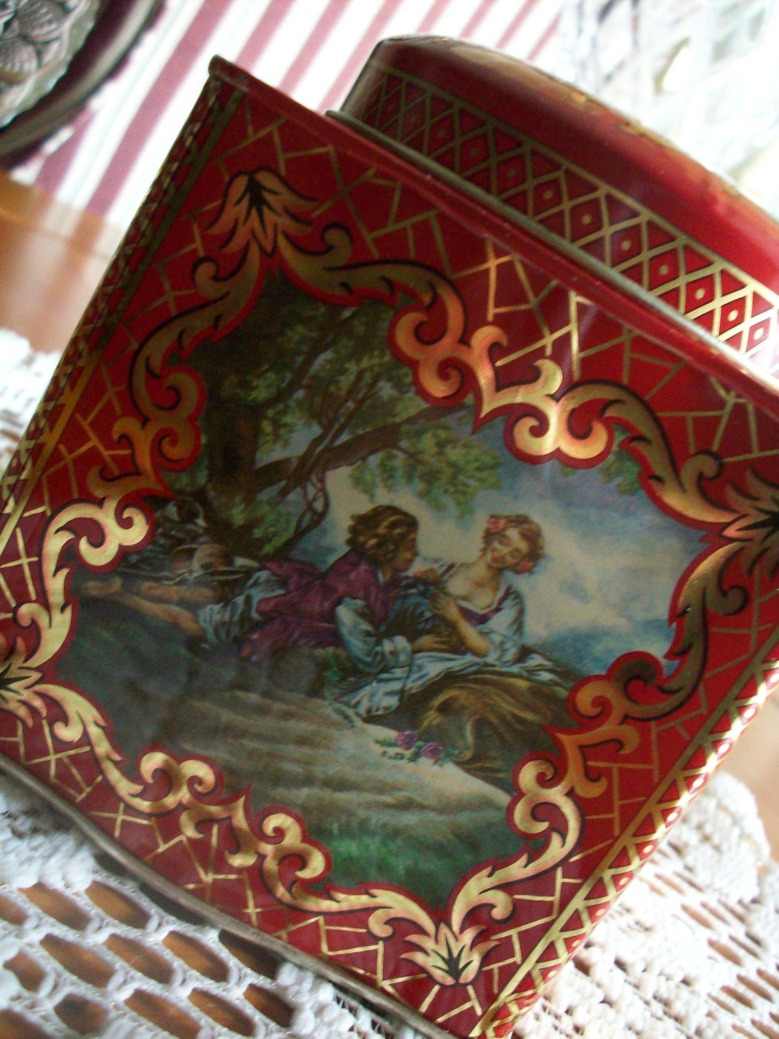 Daher of Long Island – Renaissance Design Vintage Tin – Made In England ...