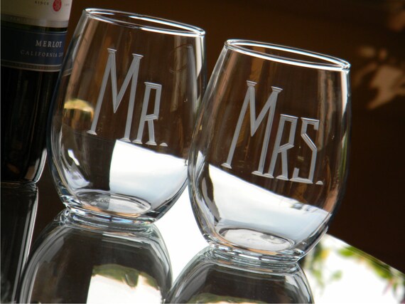 21oz Mr And Mrs Stemless Wine Glasses Set Of 2