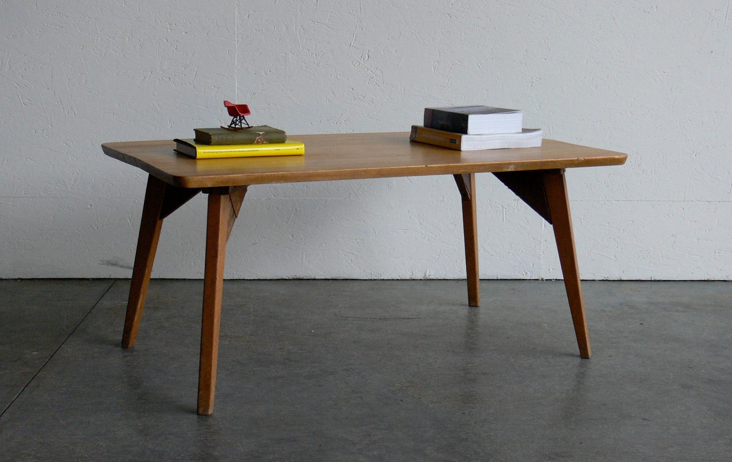 Vintage Mid Century Modern Coffee Table