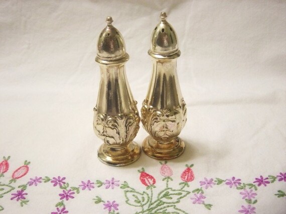 Vintage WB MFG CO Silver Plate Salt and Pepper Shakers