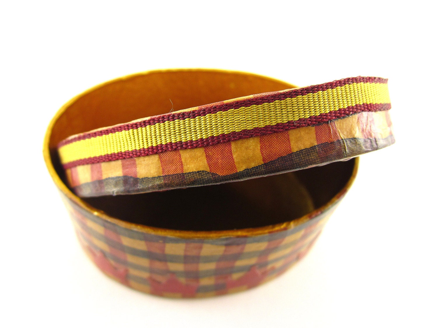 Decoupaged Box with Medieval Queen on Top by GreenLeavesBoutique