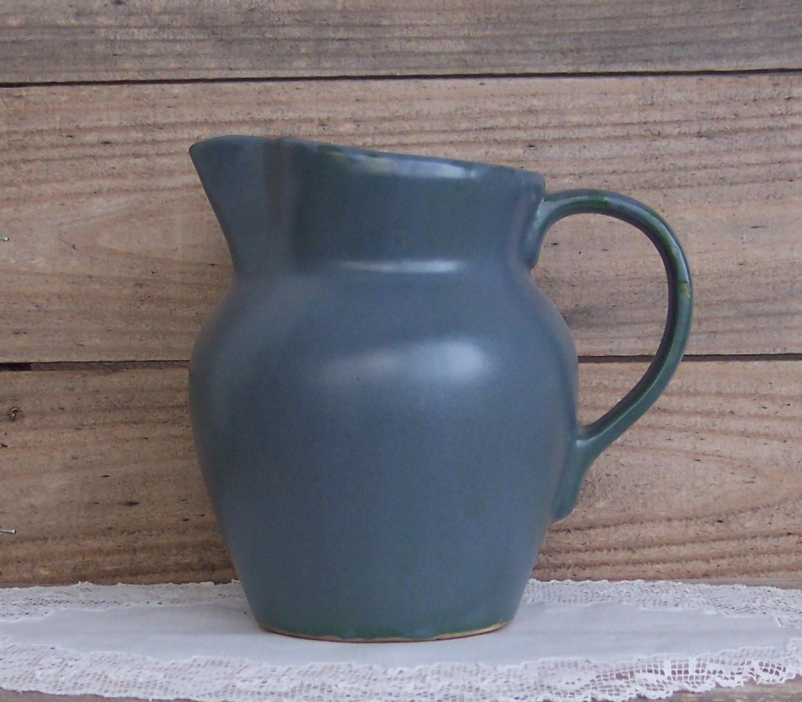 Robinson Ransbottom Pottery Co. Blue Stoneware Pitcher – Haute Juice