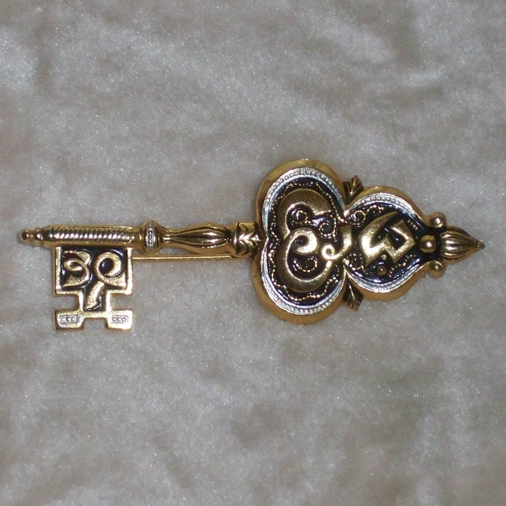 Vintage Damascene Brooch Key Made in Spain