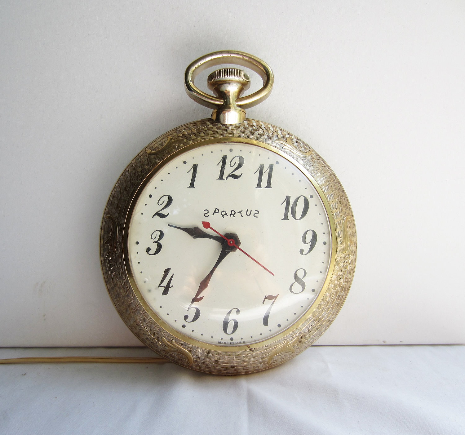 Vintage Reverse Backwards Pocket Watch Wall Clock Spartus