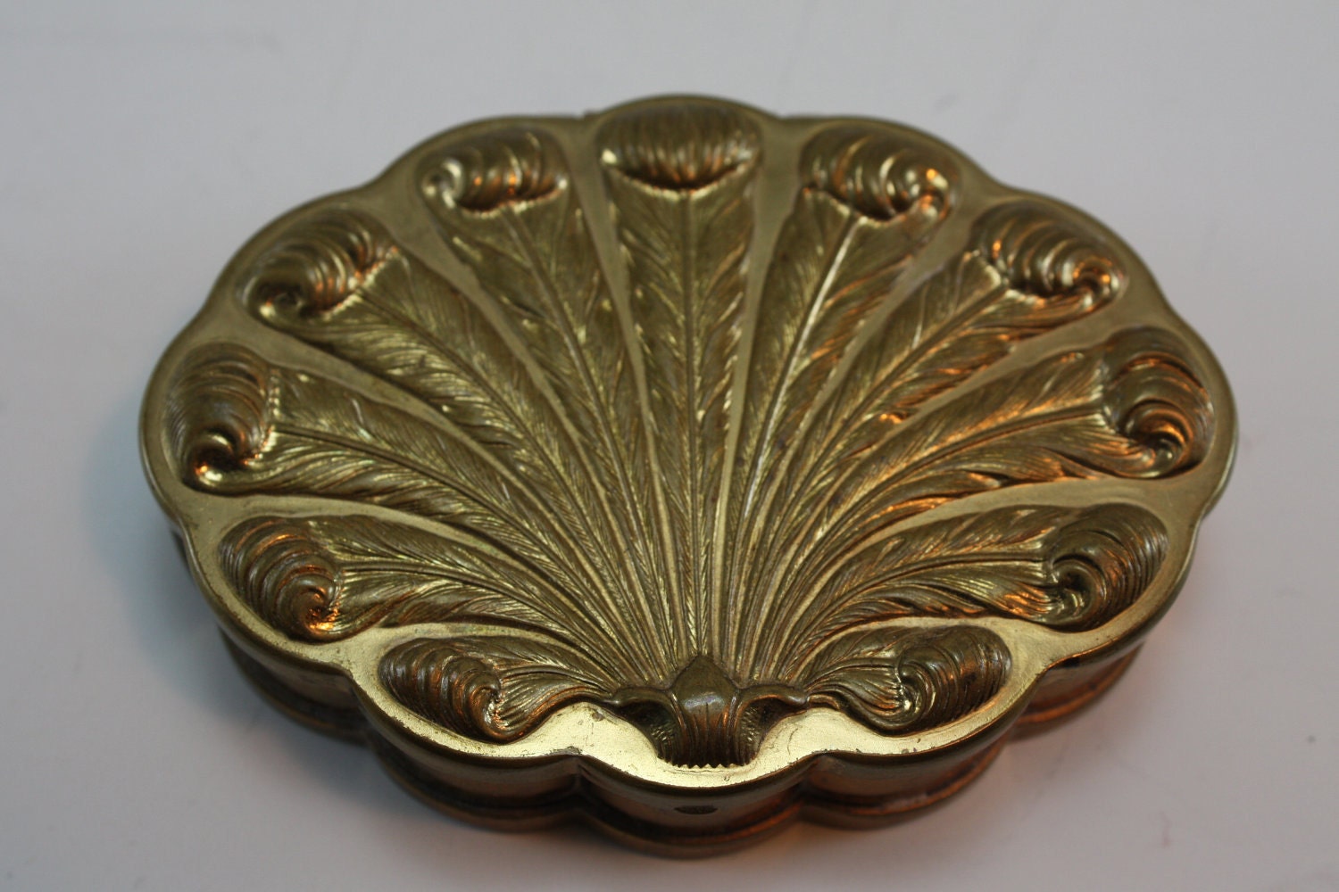 Vintage Volupte Compact