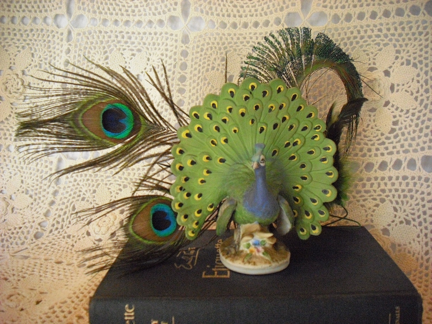 Lefton handpainted PEACOCK FIGURINE vintage