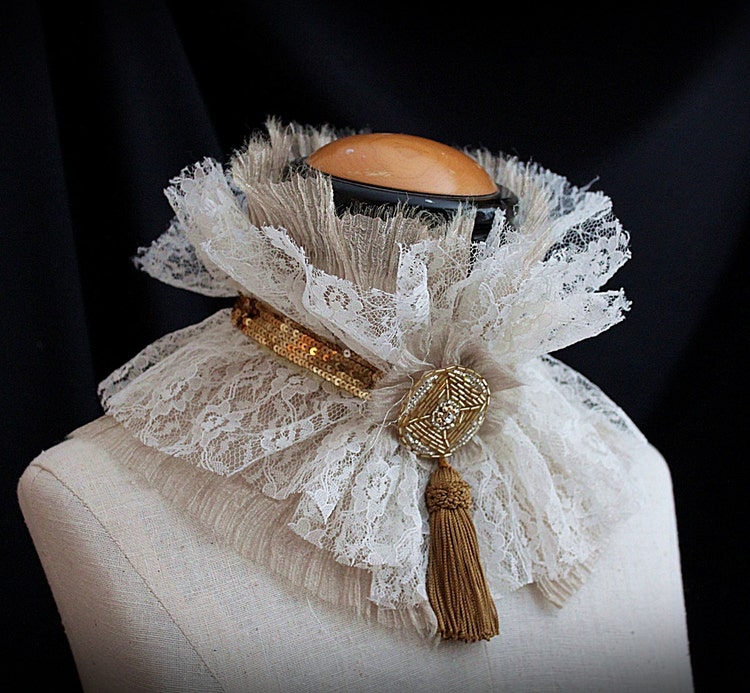 ELIZABETH Lace Ruff Neckpiece by carlafoxdesign on Etsy