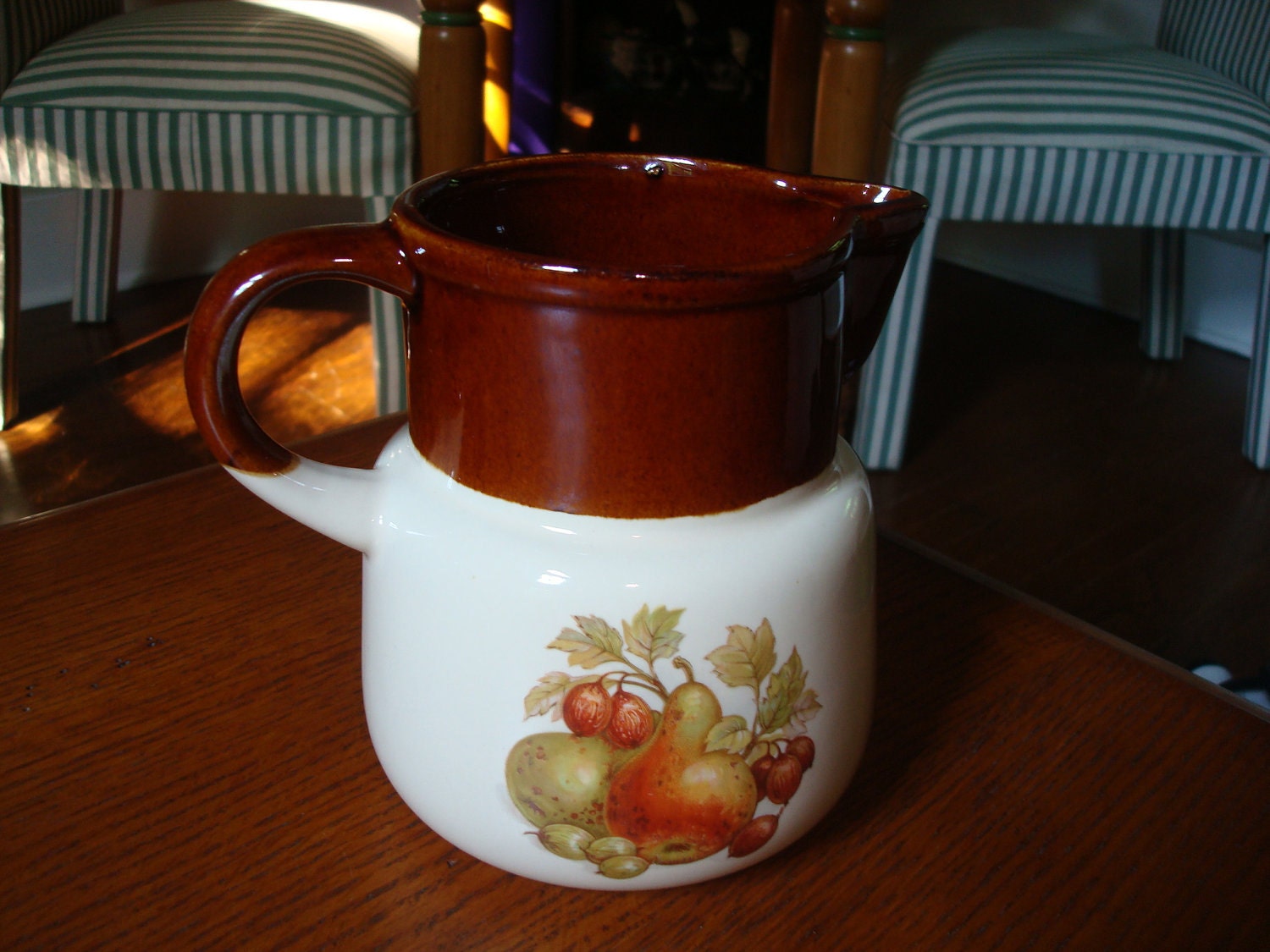 Vintage McCoy Fruit and Nut Brown Pitcher – Haute Juice