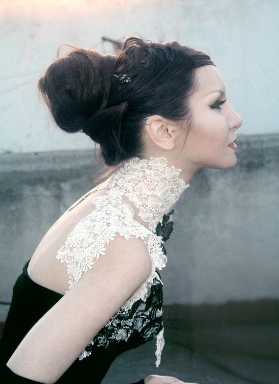 Items similar to Neck Lace on Etsy