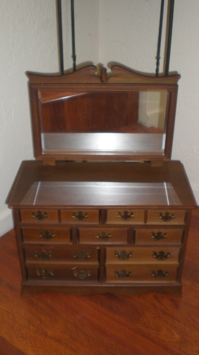 Miniature Dresser Salesman Sample Chest -Doll House Toy 7 Drawer Bureau ...