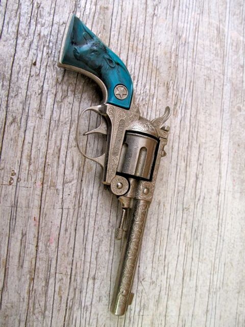 Every Cowgirl Needs A Rare Vintage Turquoise Grip Hubley Cap