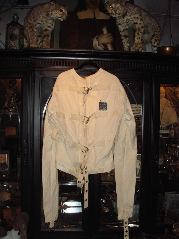 Authentic STRAIGHT JACKET for the Criminally Insane Vintage