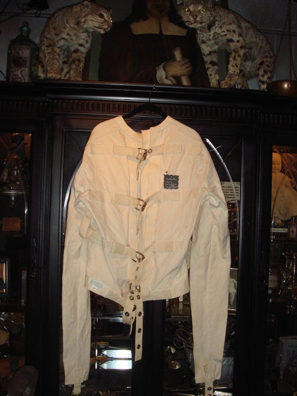 Authentic STRAIGHT JACKET for the Criminally Insane Vintage