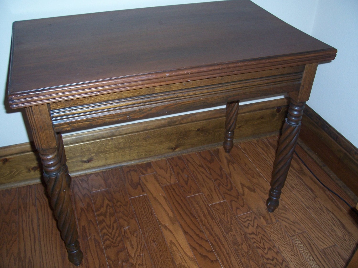 Vintage Wood Parlor Table – Haute Juice