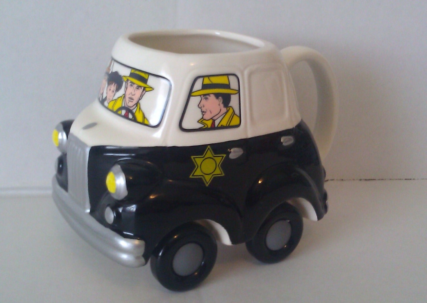 Dick Tracy Mug With Wheels