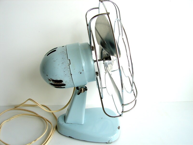 Vintage Knapp Monarch Kwik-Kool Desk Fan in Light Blue Retro