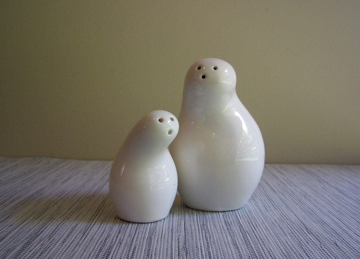 Eva Zeisel Shmoo Salt And Pepper Shakers Mid Century Modern
