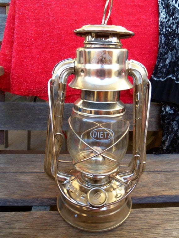 Vintage Dietz Oil Lamp Kerosene Lighting 1970's by MartiniMermaid Vintage Dietz Oil Lamp Kerosene Lighting 1970's by MartiniMermaid
