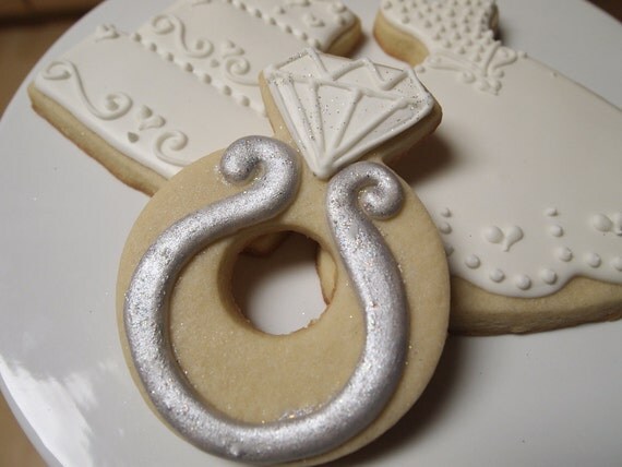 Items similar to Engagement Ring Cookies on Etsy