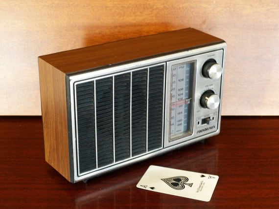 VINTAGE RETRO RADIO // Sound Design 1960s by ACESFINDSVINTAGE
