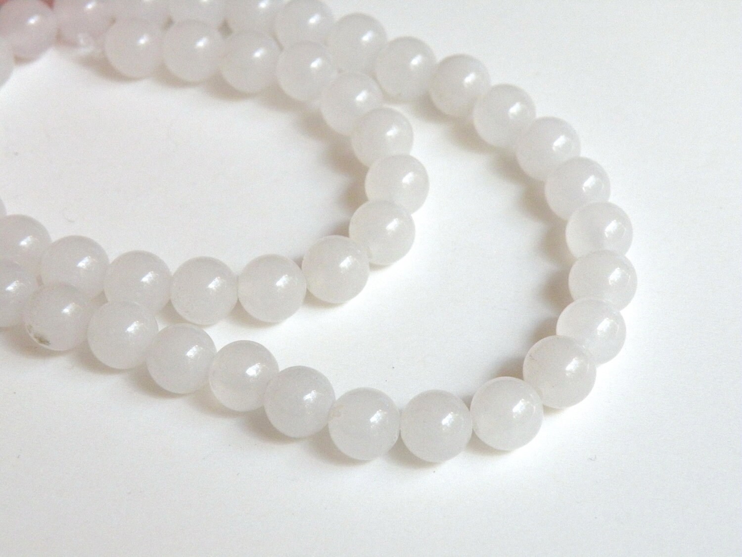Natural white snow quartz gemstone round 8mm full strand