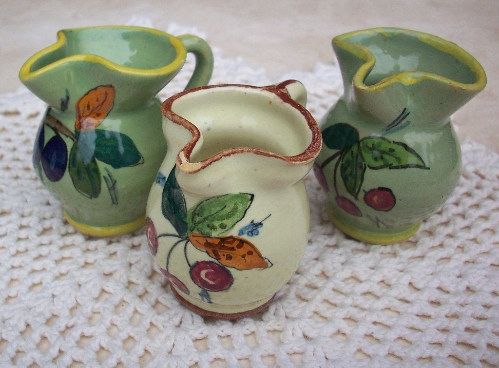 Vintage Miniature Italian Pitchers Handpainted in Olive Green and Cream ...