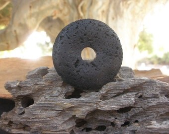 Stone donut pendant | Etsy