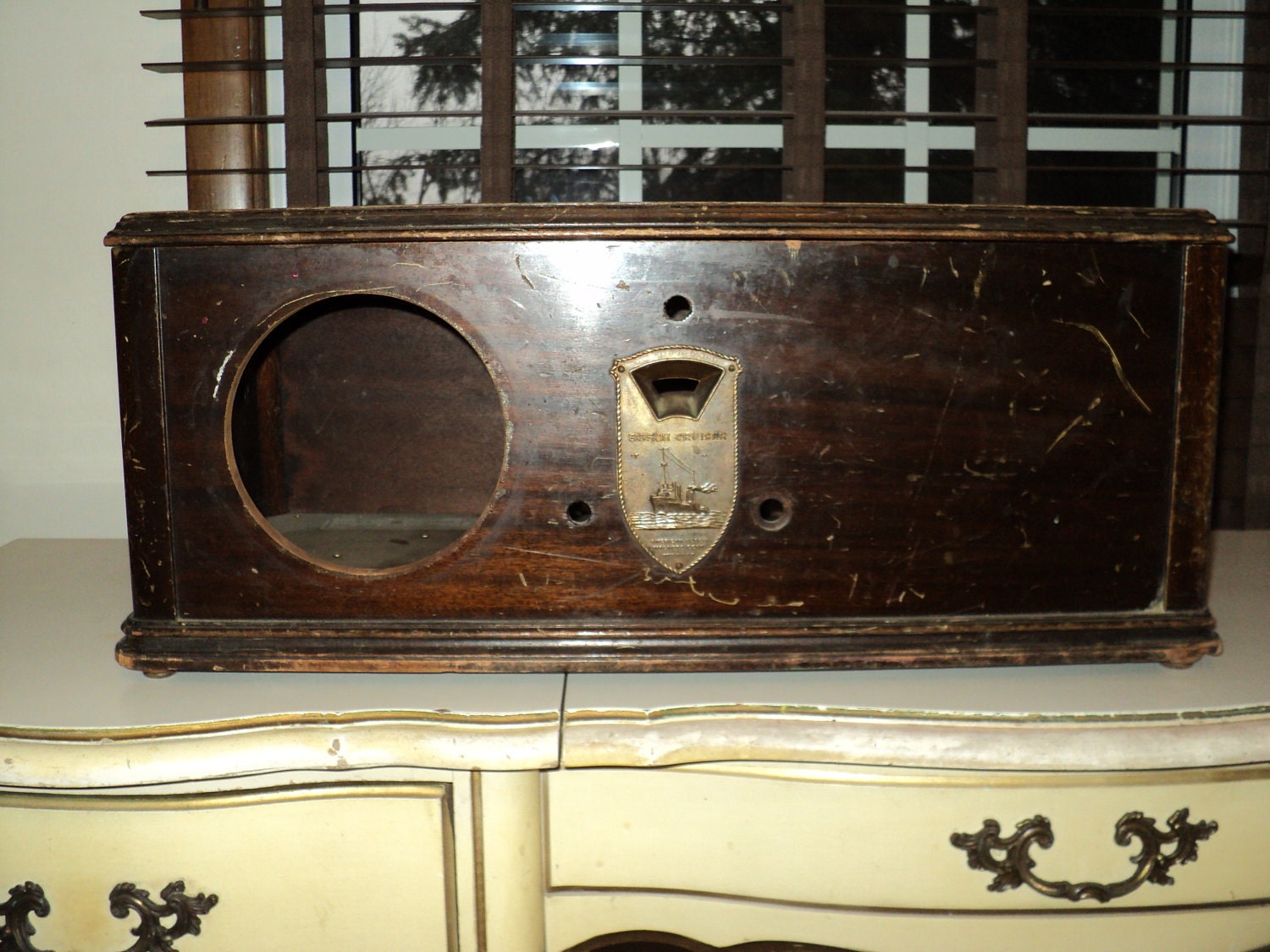 Antique Radio Mahogany Wood Cruiser Trunk, A Bosch Radio Box used at ...