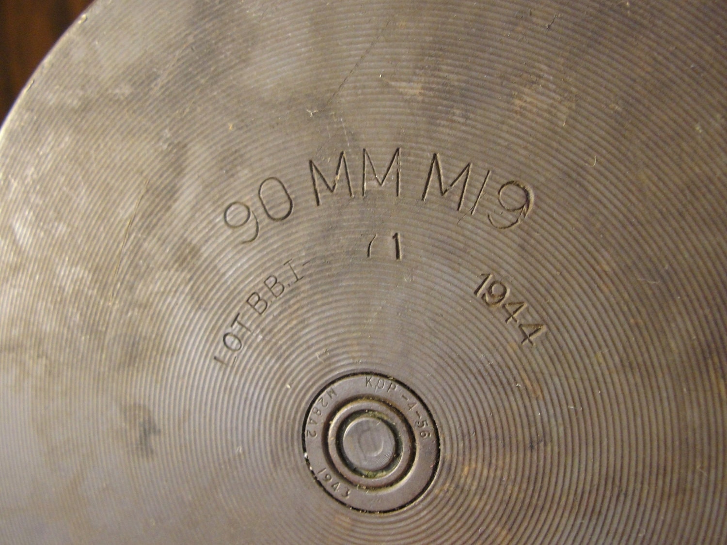 1944 Artillery Tank Shell Casing 90mm M-19 Inert by marketsquareus