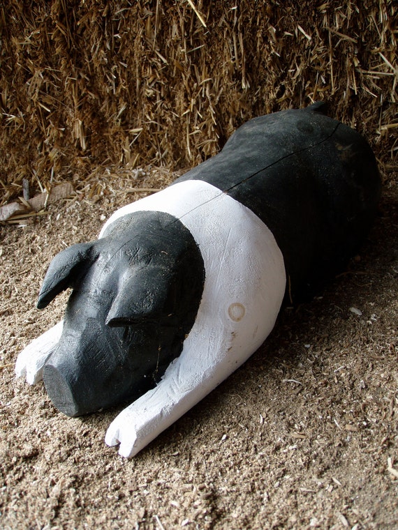 Items similar to Chainsaw carved pig on Etsy