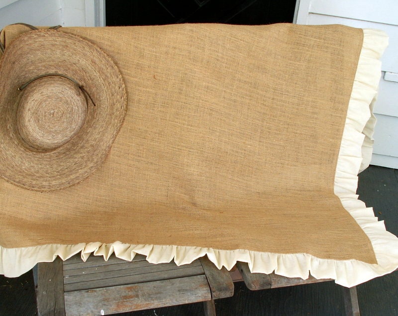 66 Square Burlap Square Tablecloth with 3 Muslin