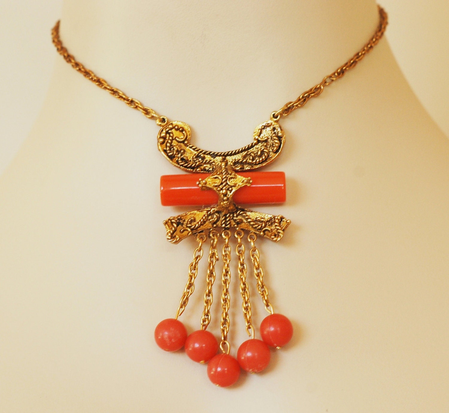 Orange Dangle Pendant Necklace Ornate