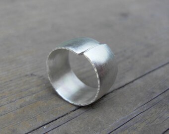 Alternative men ring | Etsy