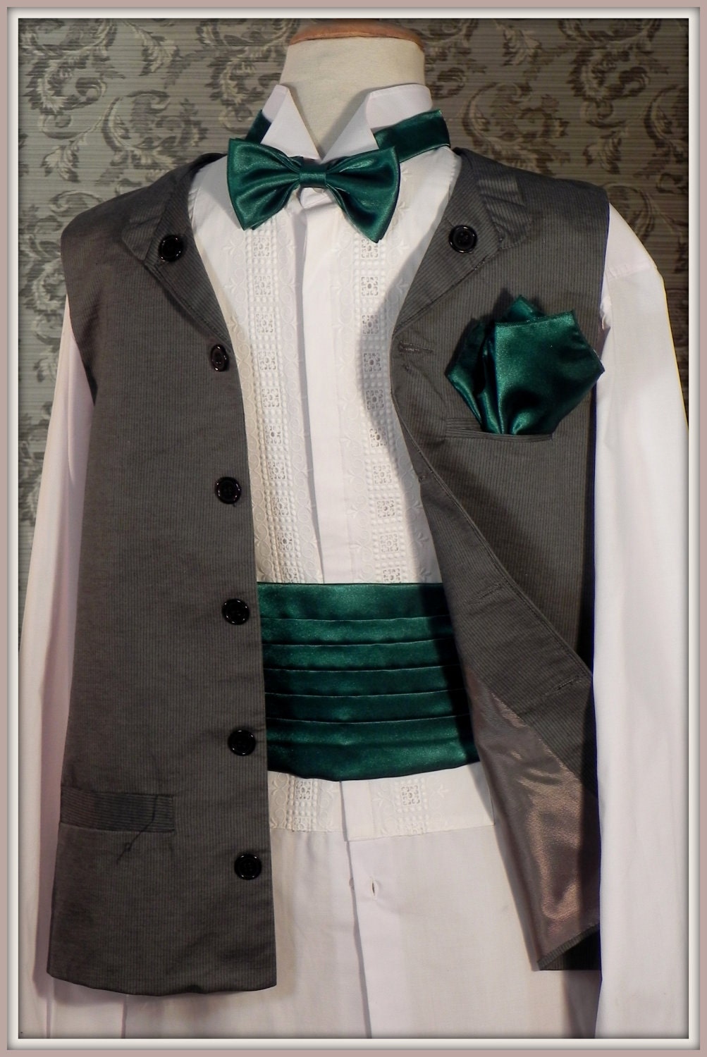 glee style green showcase cummerbund – Haute Juice