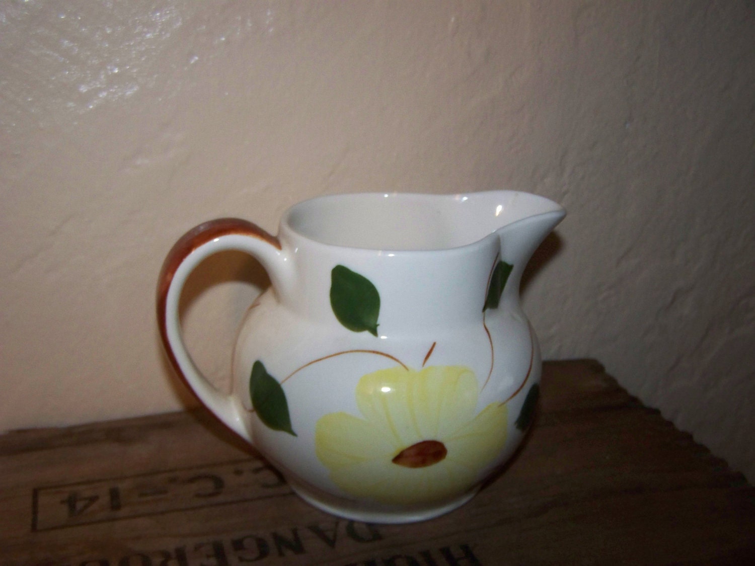 Blue Ridge Pitcher Yellow Flowers Ridge Daisy Pitcher Blue Ridge ...