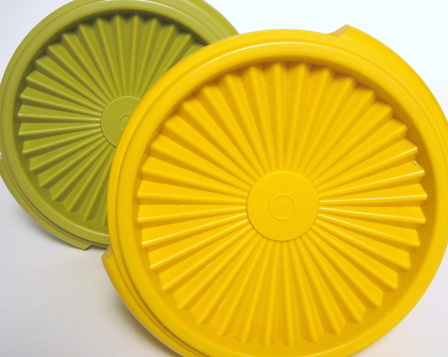 Vintage Tupperware '70s Harvest Gold Yellow & Avocado