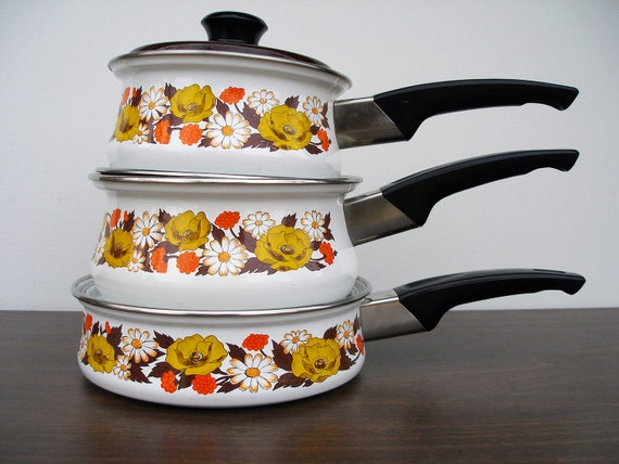 Vintage Enamel Cookware 3 Pans