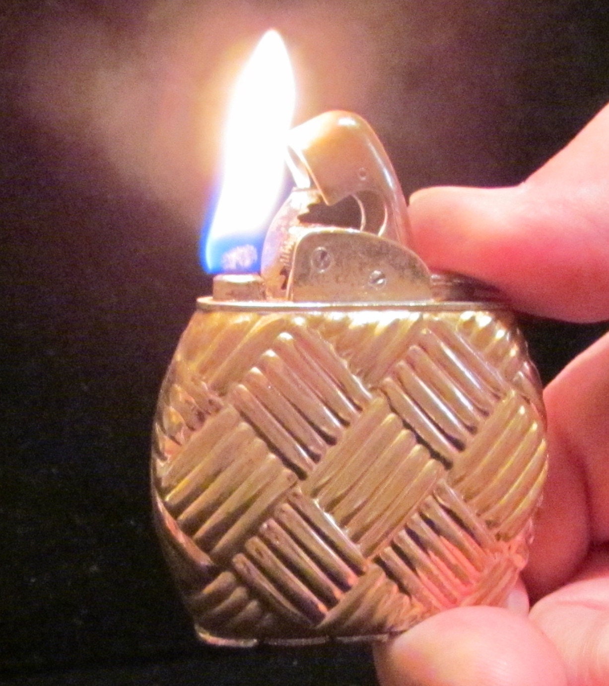 1930s Evans Spitfire Oval Lighter Cigarette Lighter Art Deco