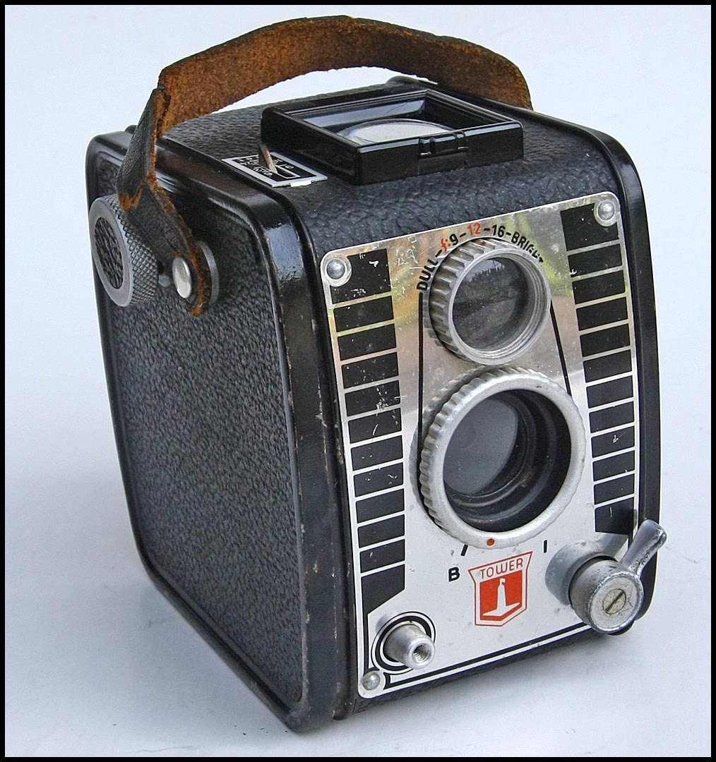 SALE: Vintage TLR Style Camera Sears Tower Model 14 Bilora