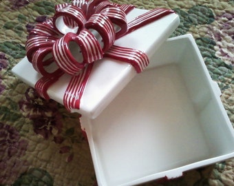 Popular items for ceramic gift box on Etsy
