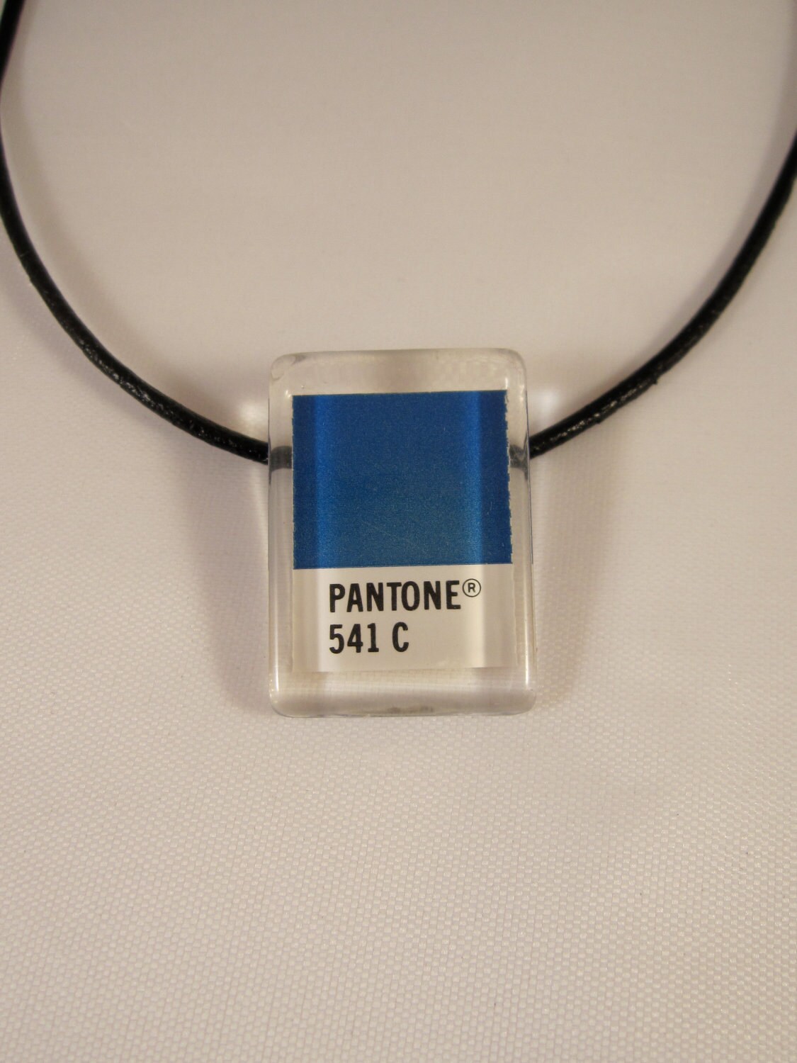 Pantone 541