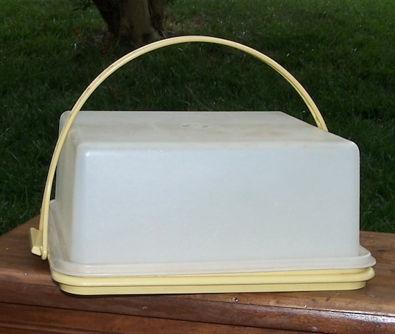 Vintage Tupperware Square Cake Carrier