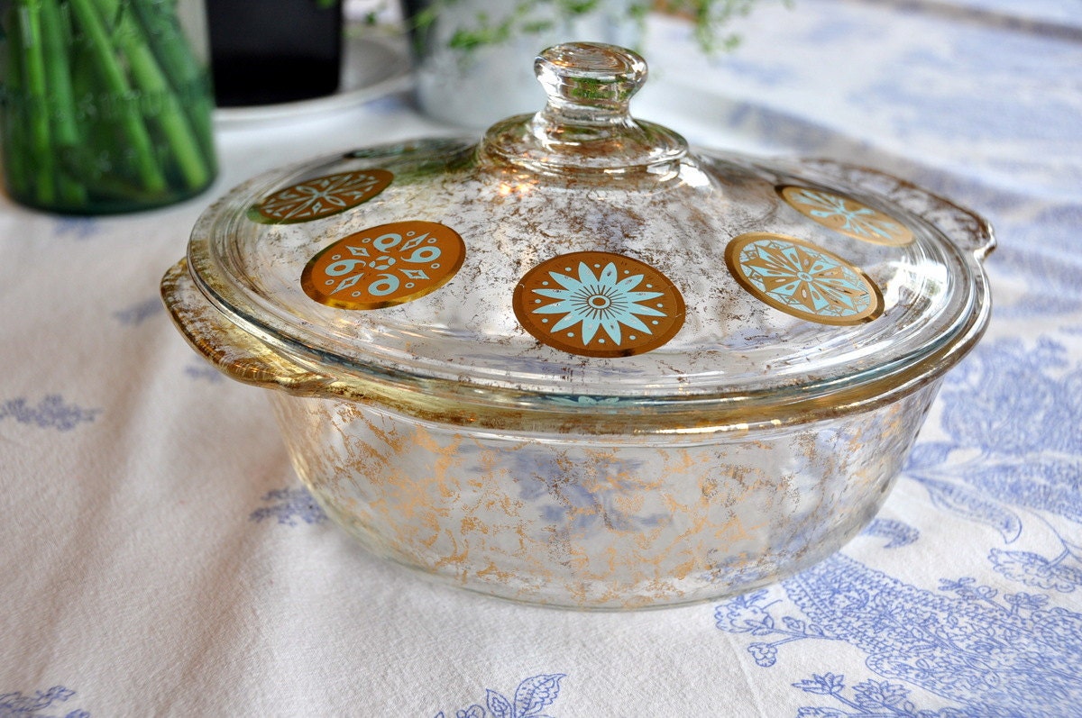 Vintage FIRE KING Blue & Gold – 1960’s covered baking Dish – Haute Juice