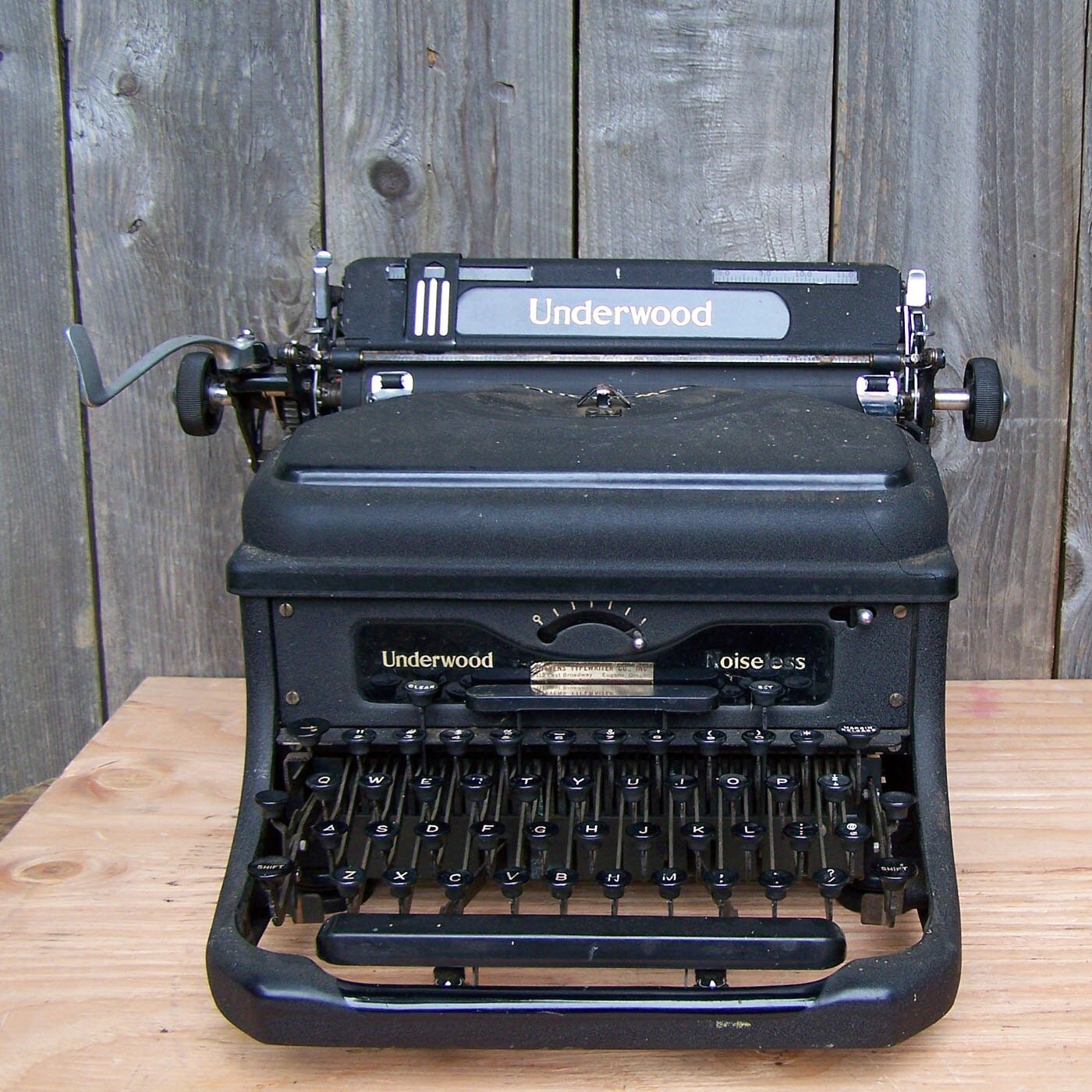 Antique 1945 Underwood NoiselessTypewriter
