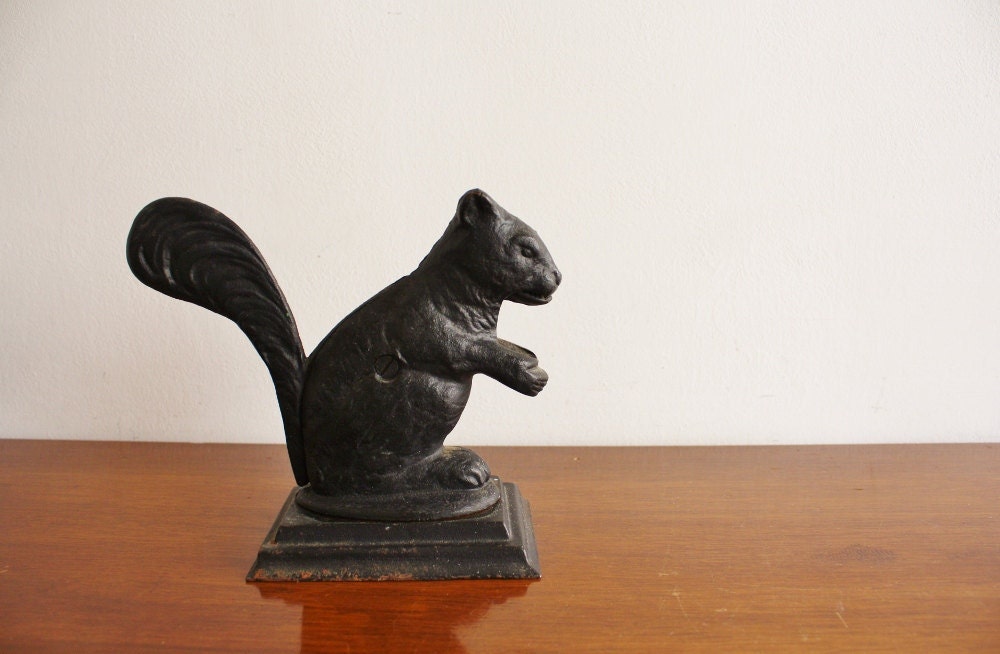 Cast iron squirrel nutcracker